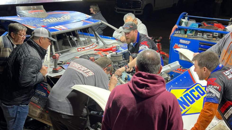 Garrett Alberson And Jake Timm Preparing Back Up Cars After Engine ...